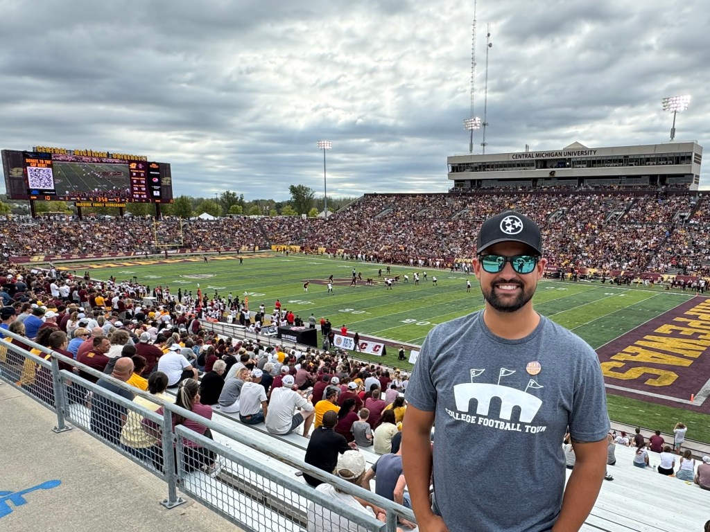 Fire Up Chips! Road To CFB Visits A CMU Football Game Day